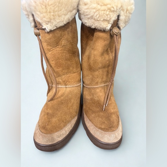 UGG | Shoes | Ugg Tan Suede Boots With Shearling | Poshmark